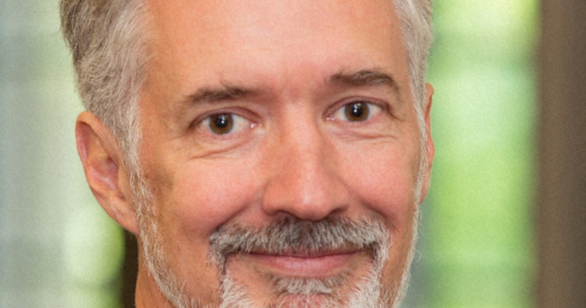 ポスト「民主主義」の世界：米インタビュー編 エリック・オリバー シカゴ大教授 陰謀論、不安の理解必要 | 毎日新聞