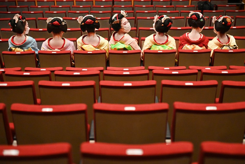 In Photos: Kyoto geisha, apprentice 'maiko' get ready for spring dance ...