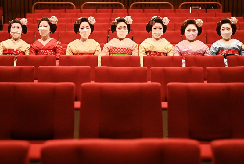 In Photos: Kyoto geisha, apprentice 'maiko' get ready for spring dance ...