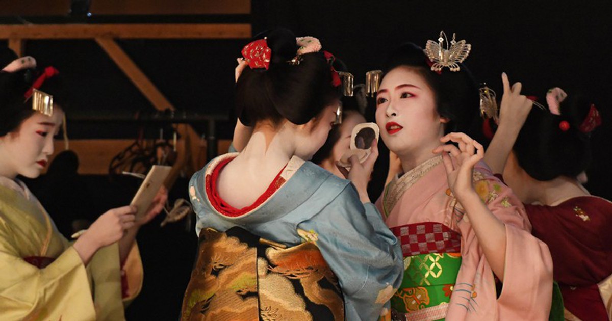 In Photos: Kyoto geisha, apprentice 'maiko' get ready for spring dance ...