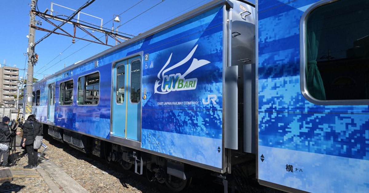 In Photos: Japan's 1st test train powered by fuel cell, rechargeable ...