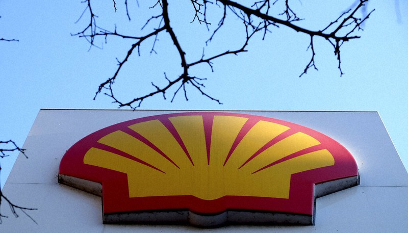Shell says it will stop buying Russian oil, natural gas - The Mainichi