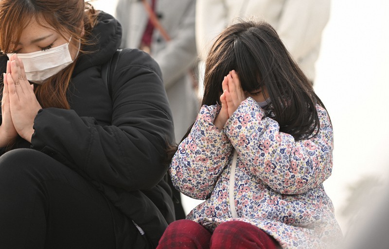 In Photos: People mourn victims of Great East Japan Earthquake, tsunami ...