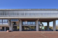 Retro Japan in Photos: Art college's large lecture hall has ...
