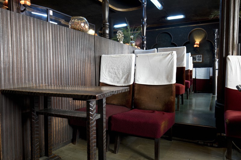 Retro Japan in Photos: Tokyo classical music cafe est. in 1926 ...