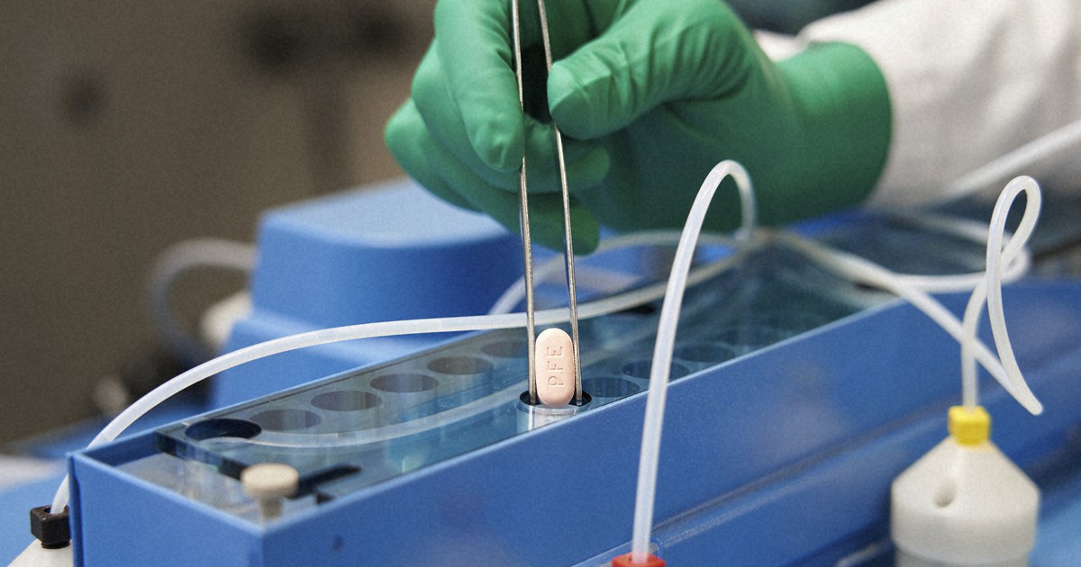 Pfizer profit soars in first quarter, revises 2022 forecast - The Mainichi