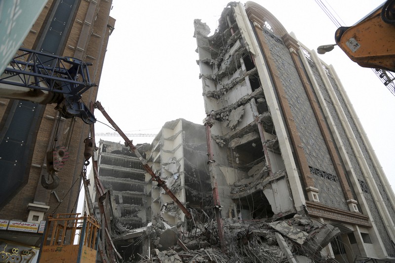 Iran building collapse kills 11 as mayor and others detained - The Mainichi