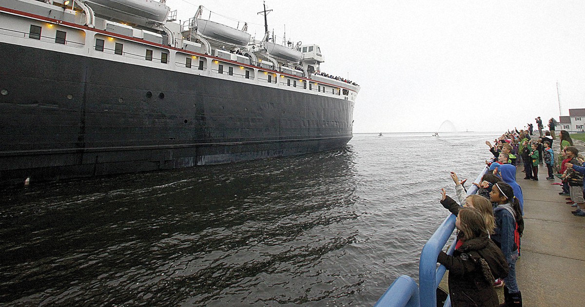 Coal-powered passenger ship to convert to new fuel source - The Mainichi