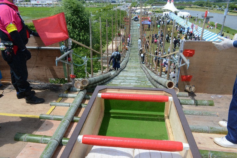 Kids thrilled as bamboo coaster rides again in east Japan town after ...