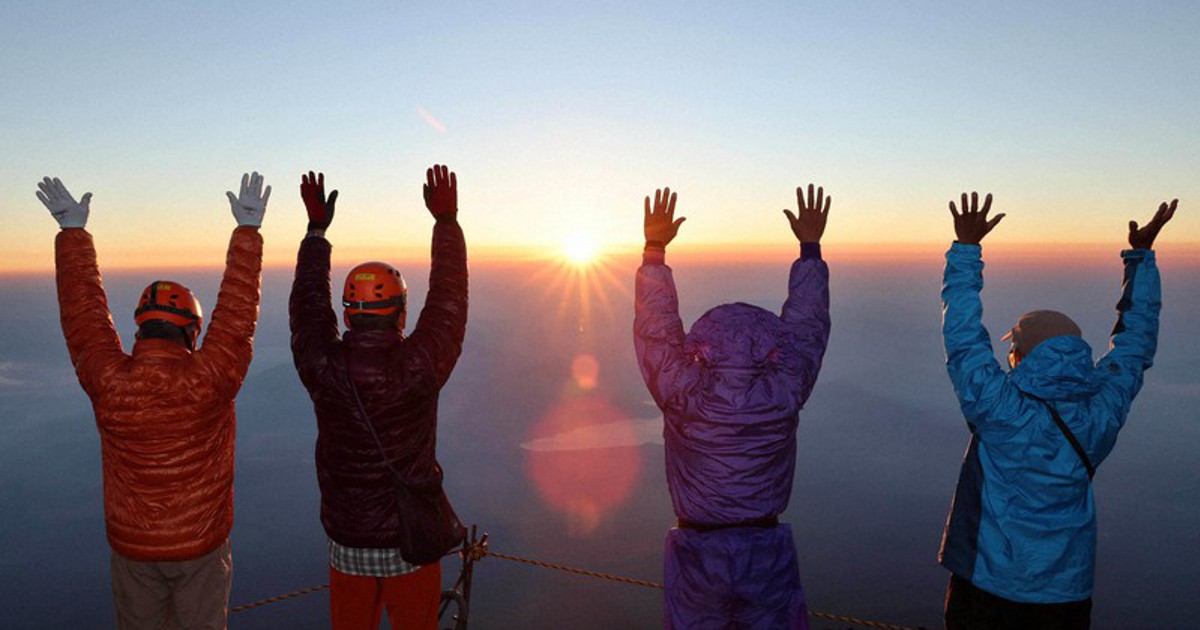 In Photos: Mt. Fuji climbing season opens to beautiful views at summit ...