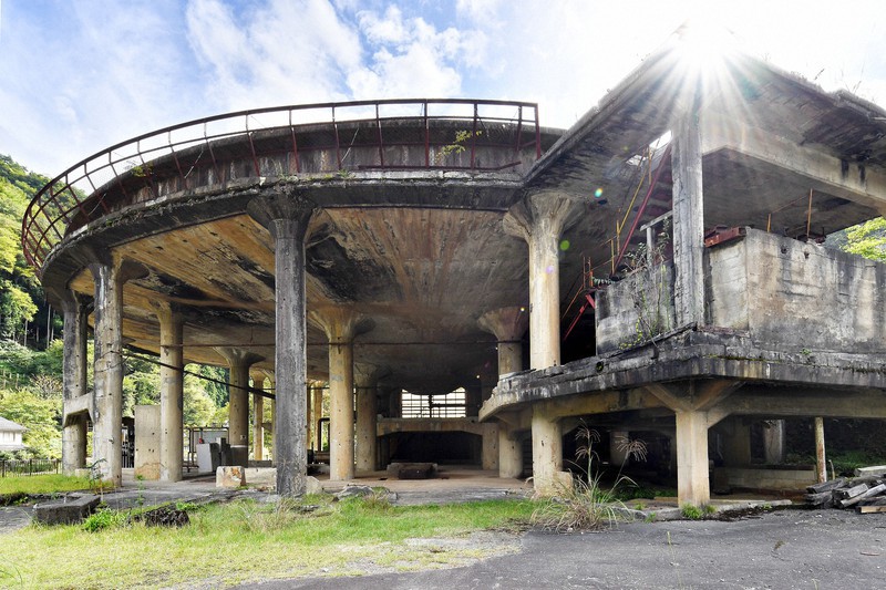 Retro Japan in Photos: Renewed interest in ore plant ruins as ...