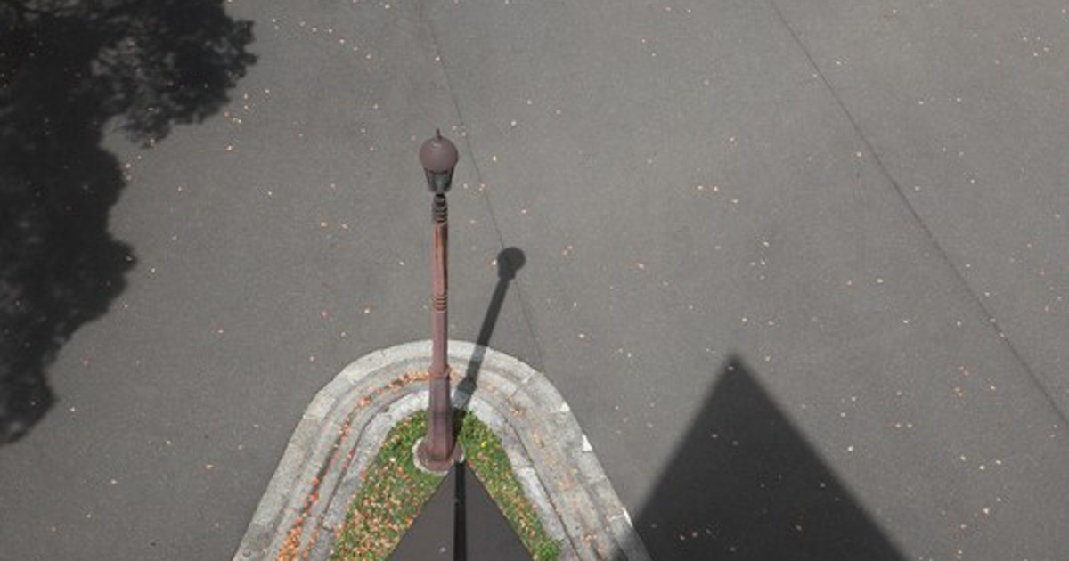 Retro Japan in Photos: Triangular library & museum in Tokyo a polygon ...