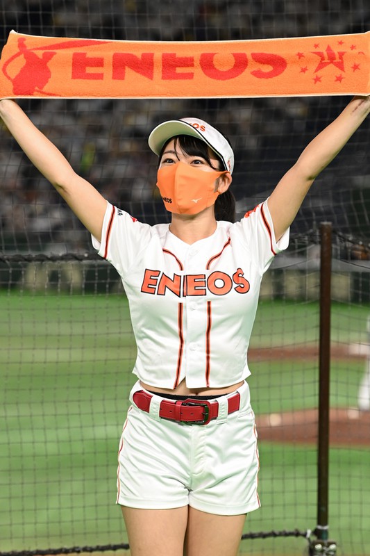 ENEOS（横浜市）の応援団（決勝） 第93回都市対抗野球 [写真特集2/43] | 毎日新聞