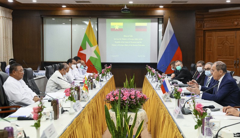 Russia's foreign minister makes official visit to Myanmar - The Mainichi