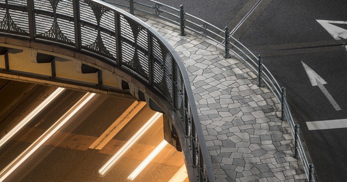 Retro Japan in Photos: 3-way bridge in central Tokyo boasts beautiful ...