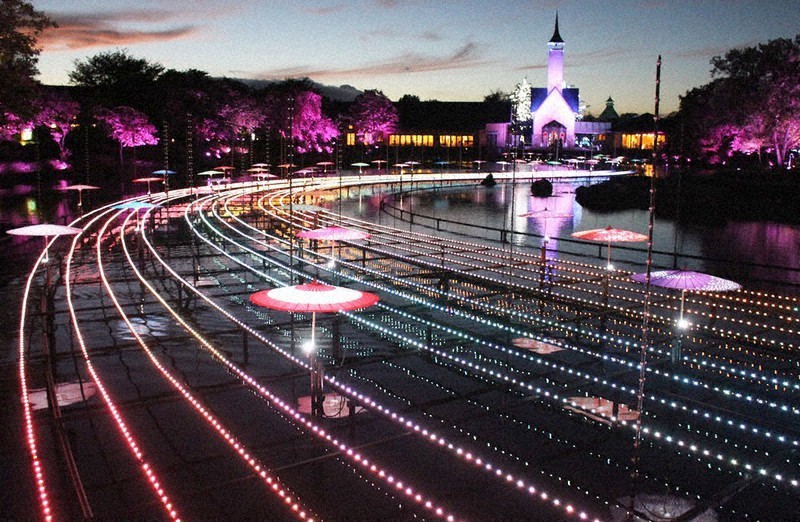 Japan Photo Journal: LED 'Milky Way' galaxy the star of spectacular ...