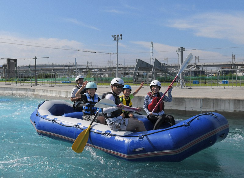 In Photos: Visitors get chance to rule the rapids at Tokyo Olympic ...