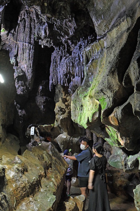 In Photos: Visitors chill out in southwest Japan limestone cave - The ...
