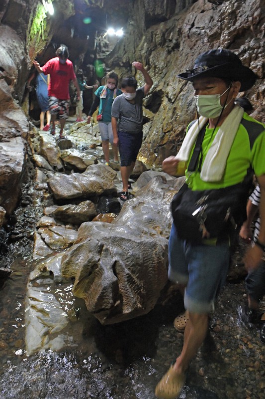 In Photos: Visitors chill out in southwest Japan limestone cave - The ...