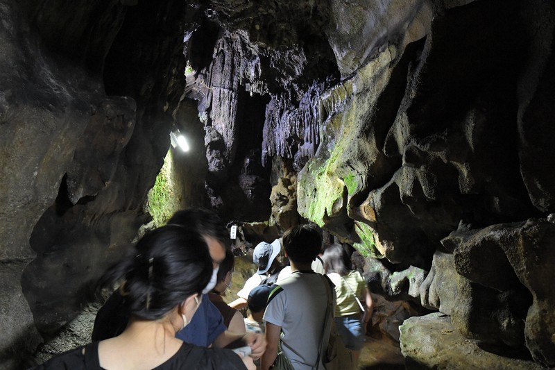 In Photos: Visitors chill out in southwest Japan limestone cave - The ...