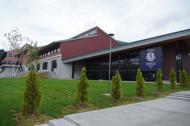 North Japan resort hopes int'l school will boost brand after '90s ski ...