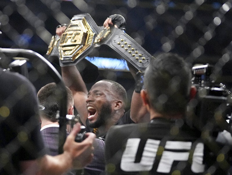 Edwards stops Usman late in 5th, wins UFC welterweight title - The Mainichi