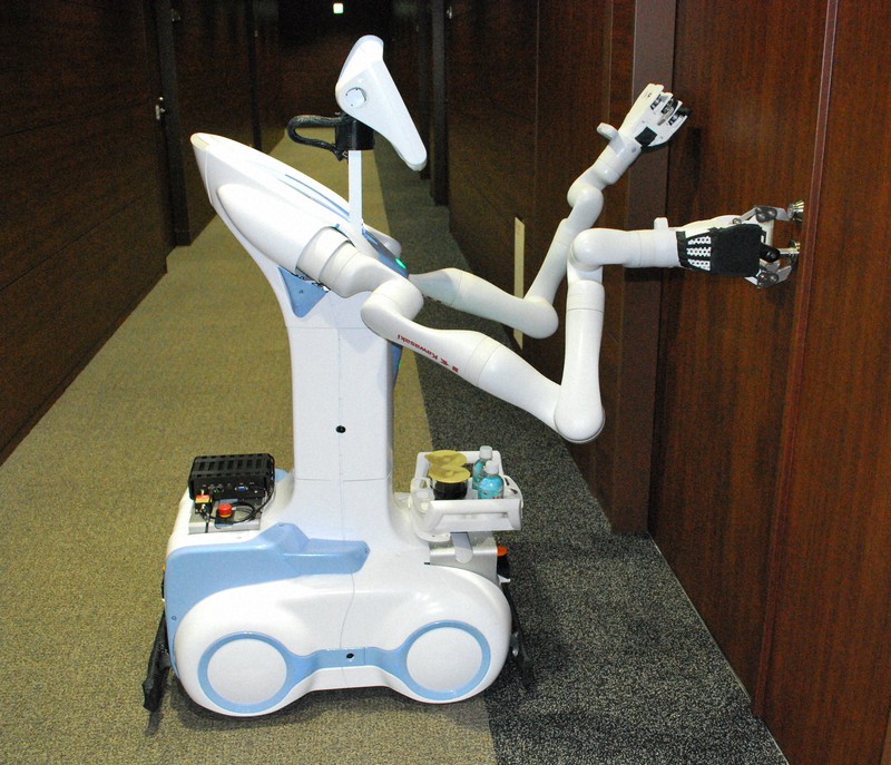 Experimental Japanese robot serves up drinks in bid to cope with labor ...