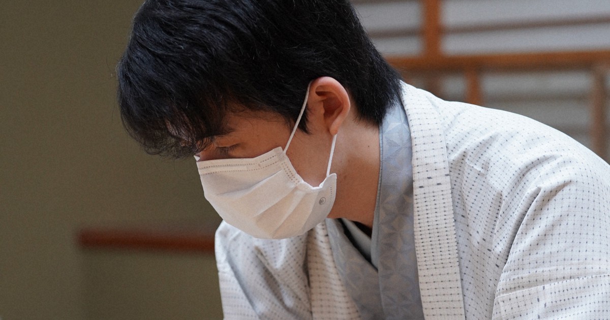 Shogi champ Fujii becomes youngest in Japan to win 10 titles with Oi ...