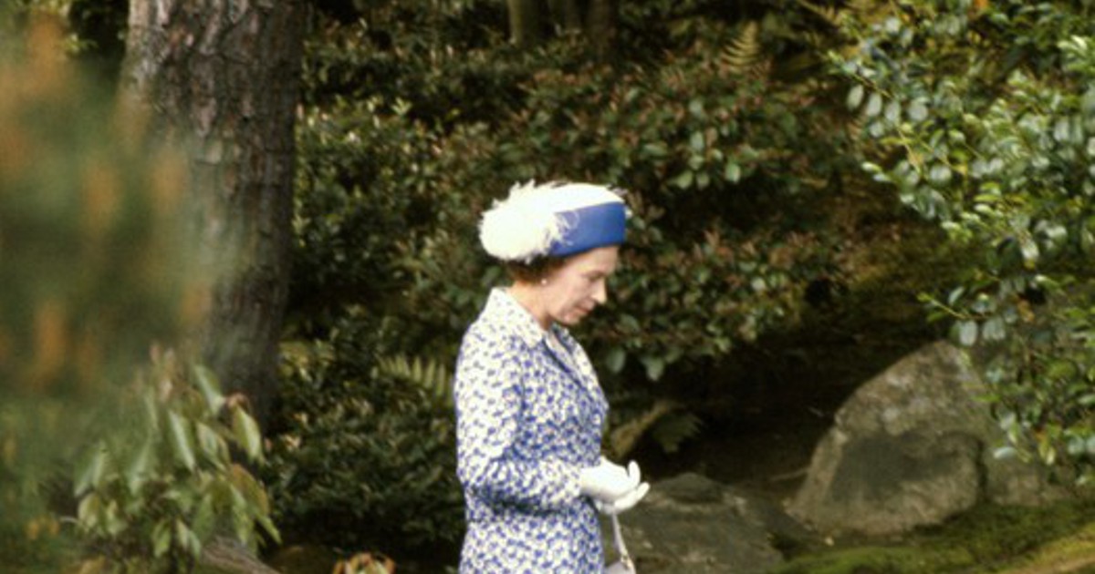 In Photos: Queen Elizabeth's 1975 trip to Japan, from green tea to ...