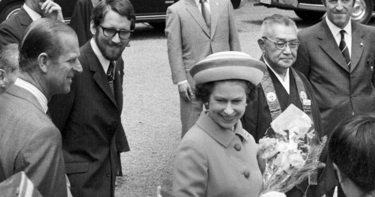 In Photos: Queen Elizabeth's 1975 trip to Japan, from green tea to ...