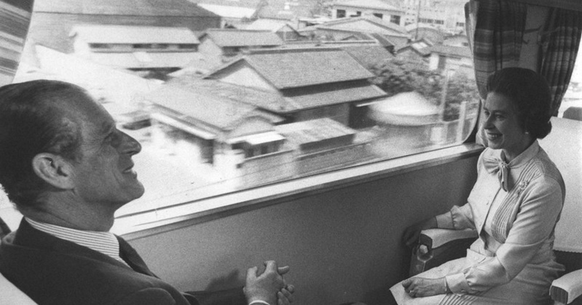 In Photos: Queen Elizabeth's 1975 trip to Japan, from green tea to ...