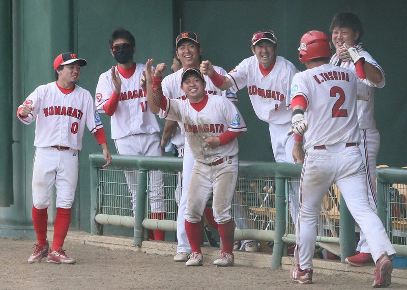オール江刺が優勝 JABA東北会長旗・岩手県予選 [写真特集1/5] | 毎日新聞