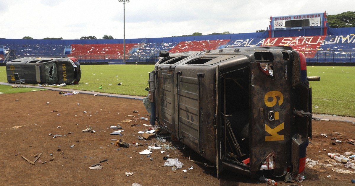 EXPLAINER: What's behind Indonesia's deadly soccer match? - The Mainichi