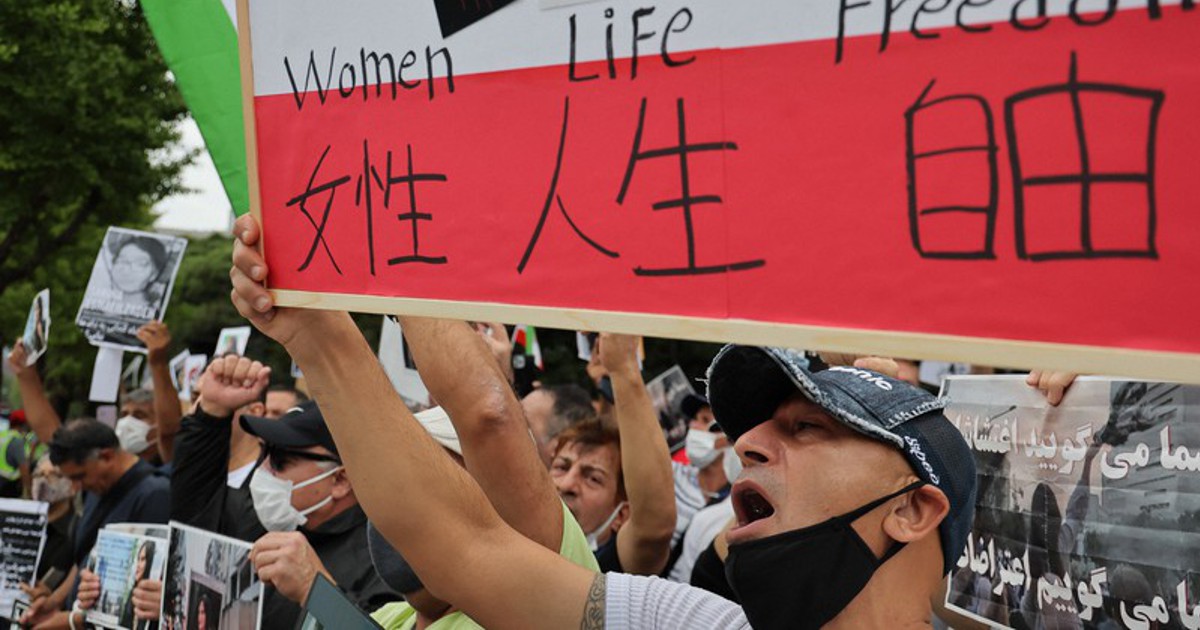 In Photos: Iranians in Japan protest for freedom in their homeland ...
