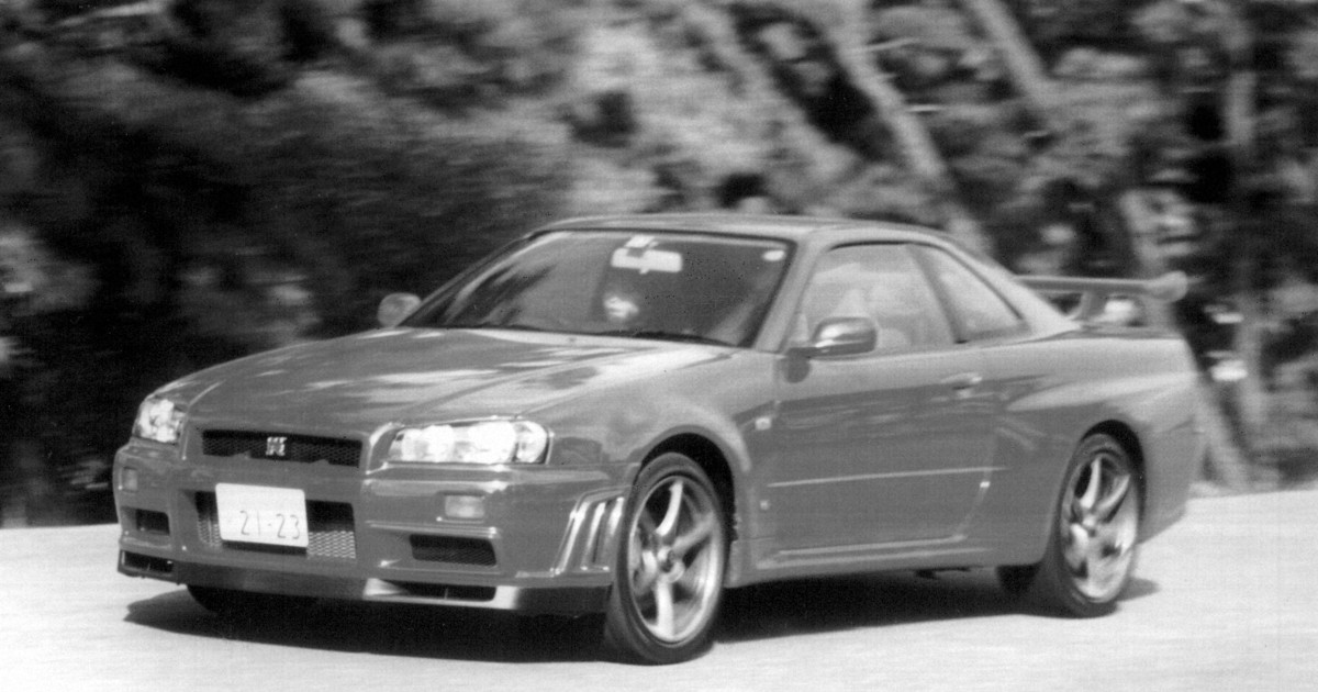 Odd license plate spotted on Skyline GT-R leads to arrest of pair for ...