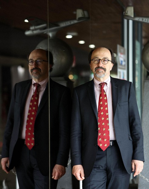 Bill Emmott - The Mainichi