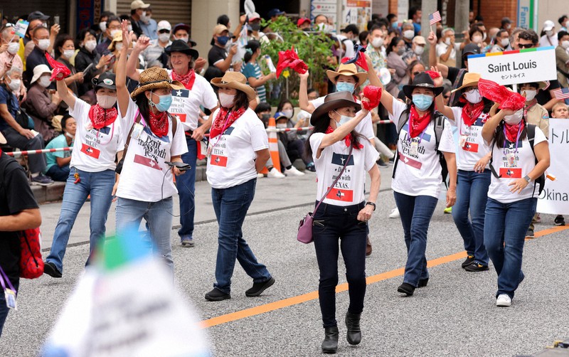 In Photos: Okinawan 'Uchinanchu' diaspora parade to kick off culture ...