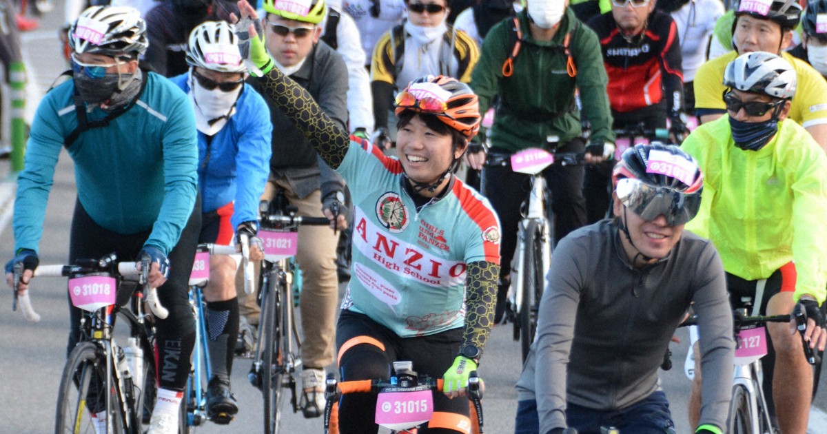 Over 6,000 people cycle along scenic Shimanami Kaido road in west Japan ...