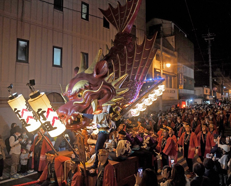 In Photos: Imposing floats parade in Karatsu Kunchi festival in ...