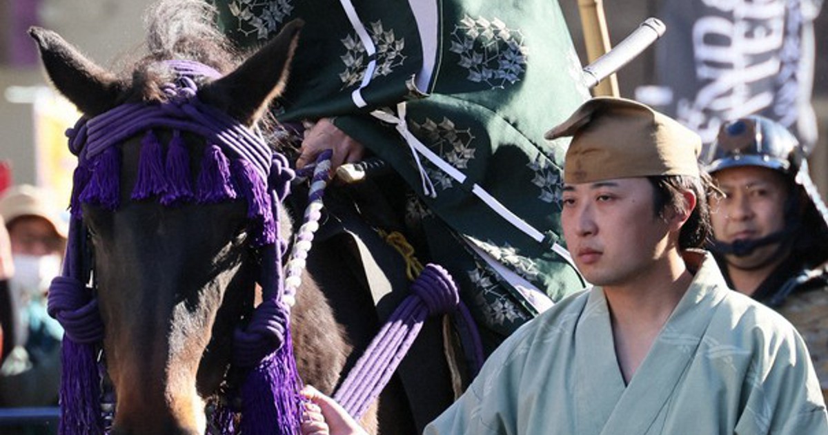 In Photos: People flock to see megastar Takuya Kimura parade as samurai ...