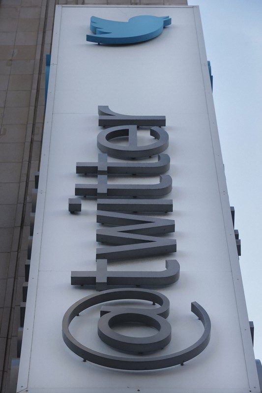 Twitter to add 'official' mark to verified big accounts - The Mainichi