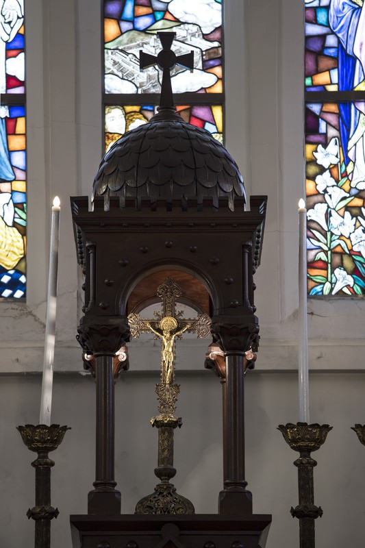 Retro Japan in Photos: Central Tokyo's tranquil Catholic Kanda Church ...
