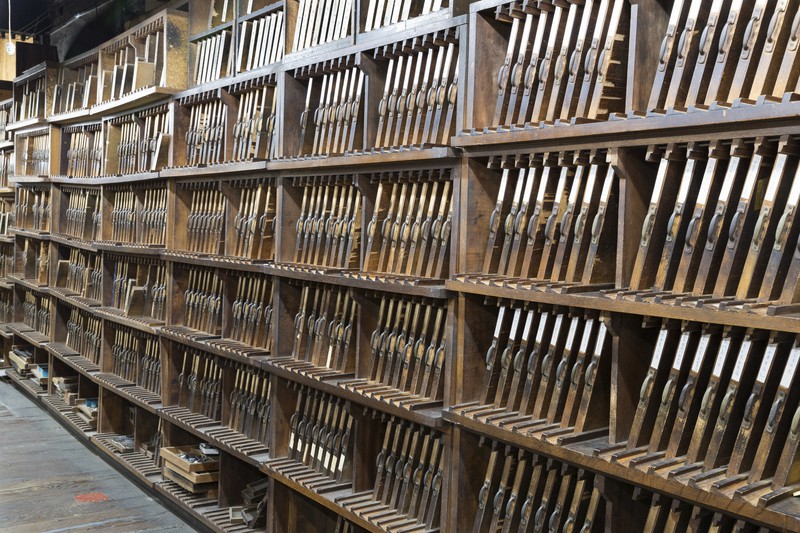 Retro Japan in Photos: 112-yr-old Tokyo press still making its imprint ...