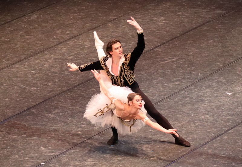Ukrainian ballet group performs in snowy northern Japan with memories ...