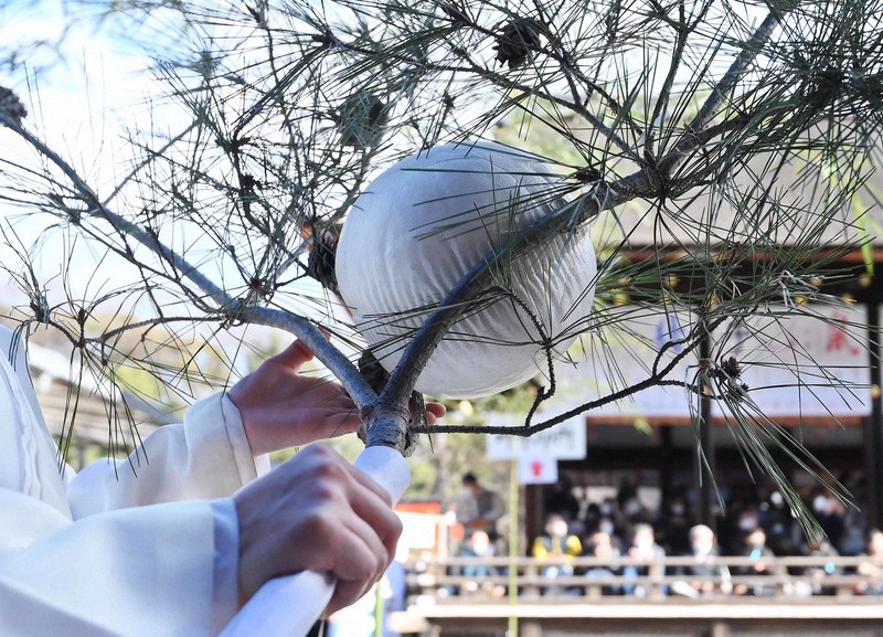 In Photos: Year's 1st 'kemari' ancient Japanese football game staged at ...