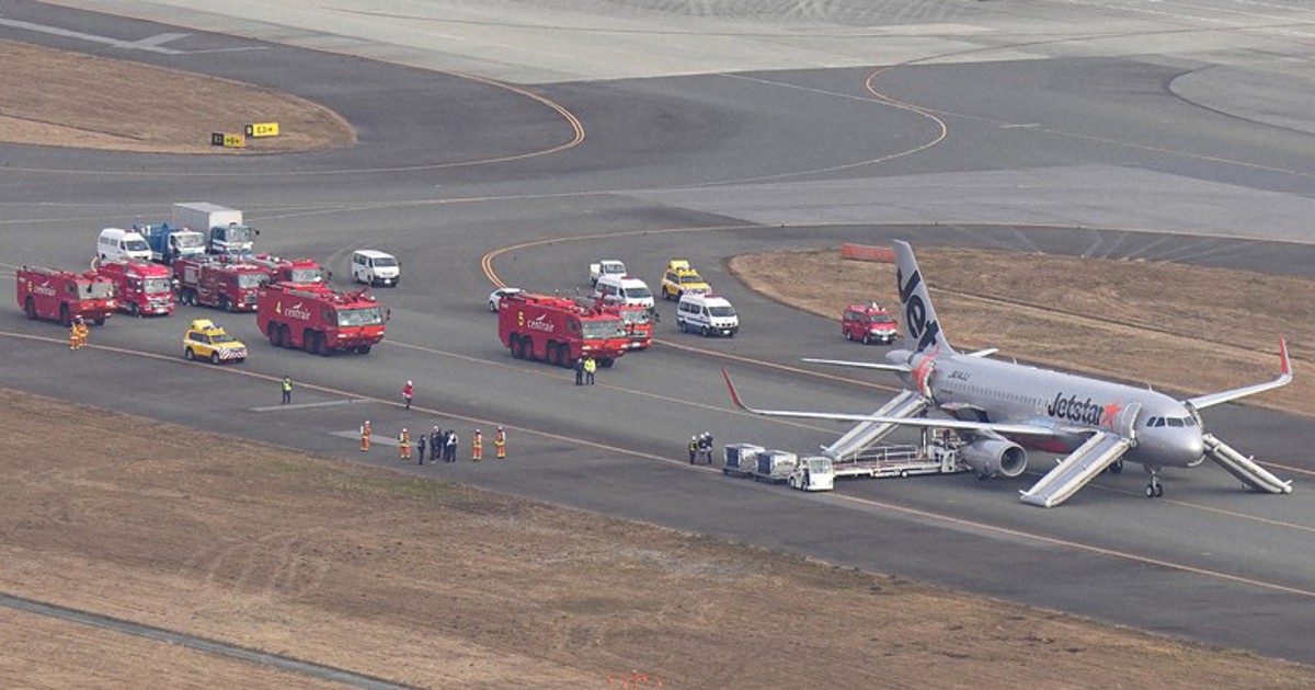 In Photos: Jetstar plane makes emergency landing in central Japan after ...