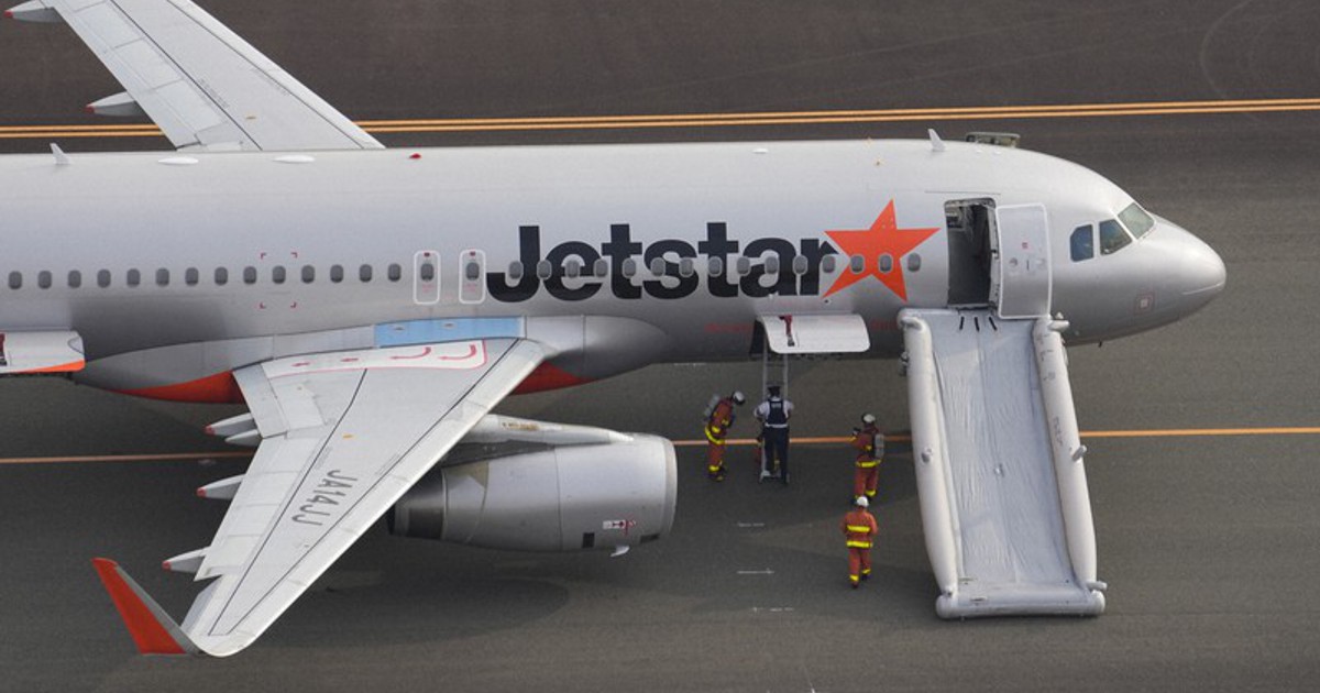 In Photos: Jetstar plane makes emergency landing in central Japan after ...