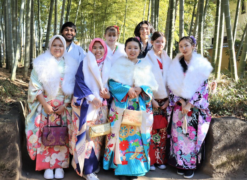 Foreign residents get to walk out in kimono at culture event north of ...