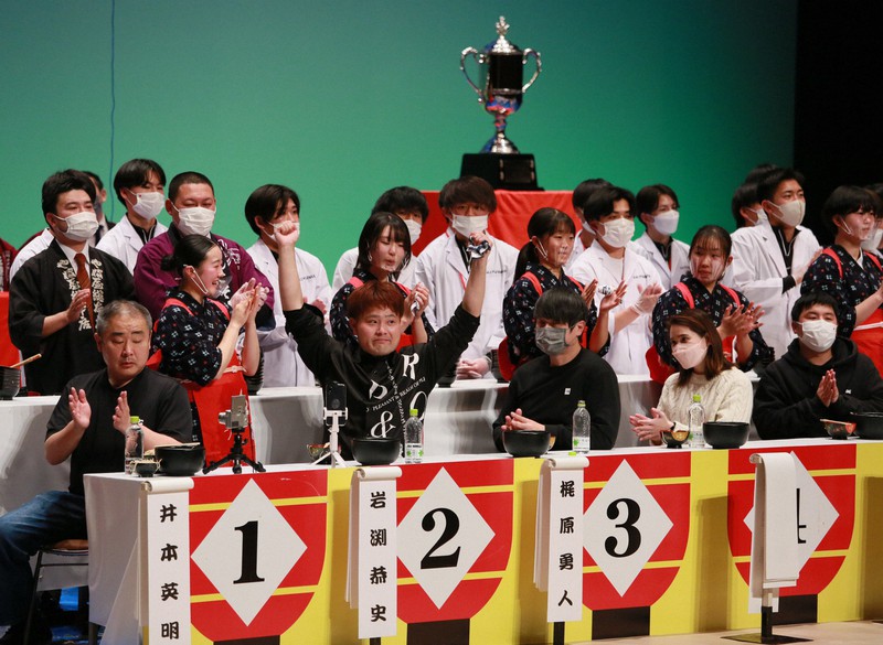 Local man devours 228 bowls of 'wanko soba' to win Japan championship ...