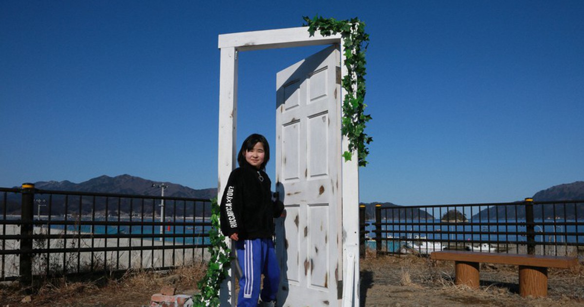 In Photos: Doors inspired by hit anime 'Suzume' pop up on Japan's ...